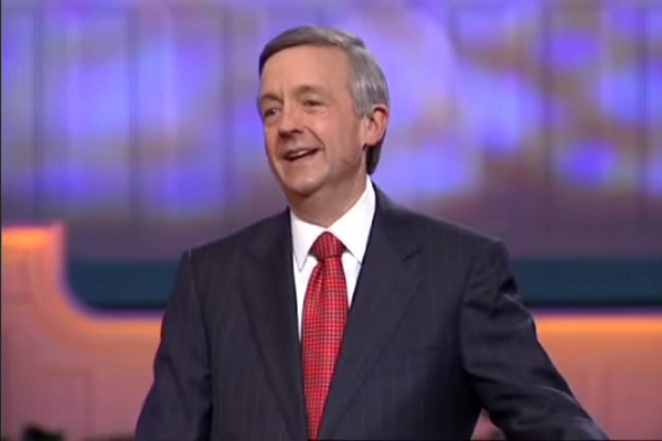 Jeffress compares Christians to Jews \'marginalized\' by Nazis; atheist ...